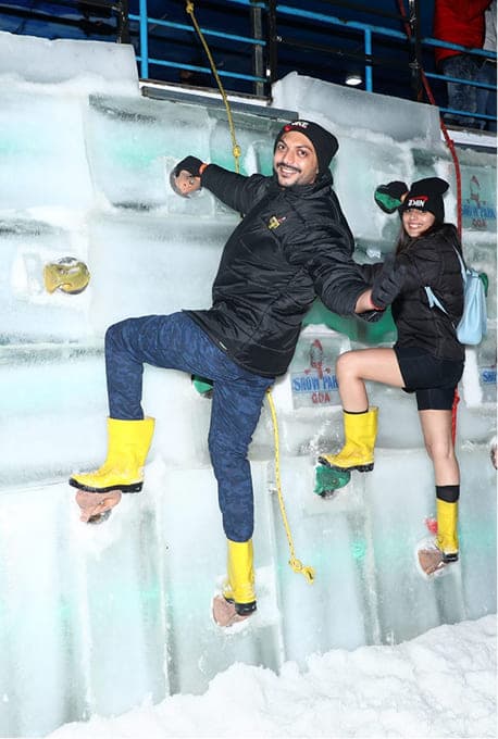 Best Indoor Snow Theme Park | Ice Park in Goa - Snow Park Goa